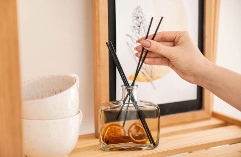Reed Diffuser: Create Your Own Custom Scented Blend